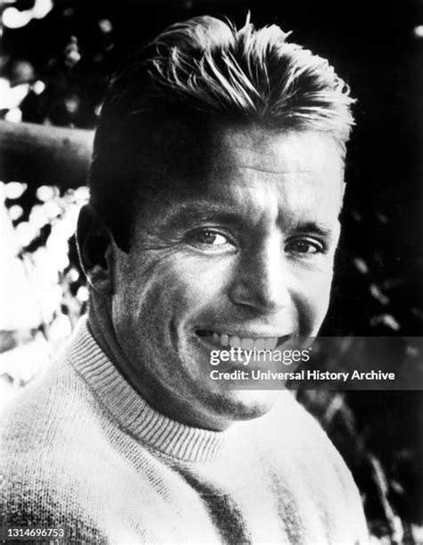 Richard Jaeckel Photos And Premium High Res Pictures Getty Images