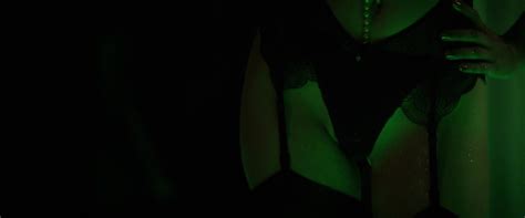 Gamma Ray Dali Nue Dans Swung