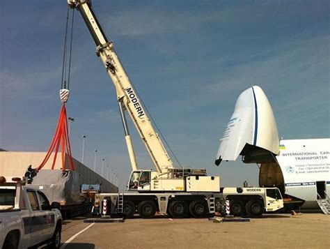 Gallery Modern Crane