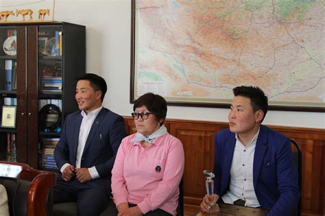 МУИС ийн удирдлагууд Оны тэргүүний оюутны байраар шалгарсан… Монгол Улсын Их Сургууль