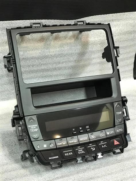 จอแอร์ Alphard 20/ Vellfire 20 สภาพสวย 55900-58270