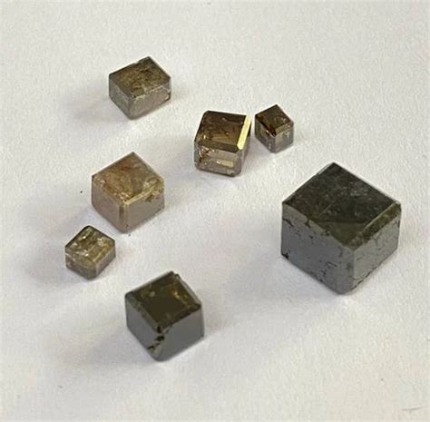 Black Squre Cut Diamond For Jewelry Weight 1359 Carat At ₹ 3500carat In Surat