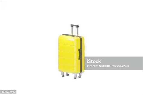 트렌디 한 사실적인 노란색 플라스틱 현대 가방 격리 3d 렌더 3d 일러스트 가방에 대한 스톡 사진 및 기타 이미지 가방 관광 관광객 Istock