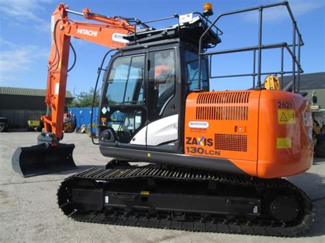 13t Digger 1 Day Macavis