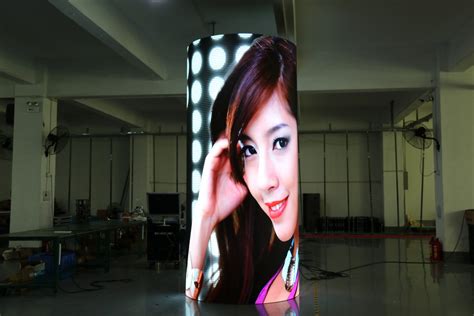 LED Flexible Scrolling Display P1 562 High Density Series Total Pixels 409600 China Flexible