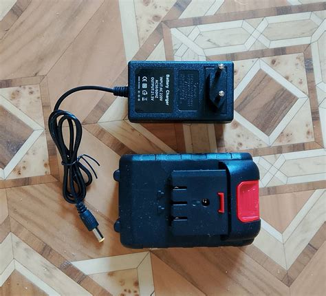 Триммер садовый аккумуляторный DEKO DKTR21, 21В, 1.5Ач (085-4231 ...