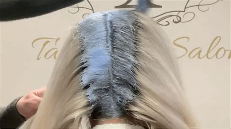 How to bleach Dark Roots Without Banding & Breakage - Ugly Duckling