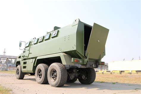 Veiculos E Armamentos Militares Kraz Feona 2015 P T