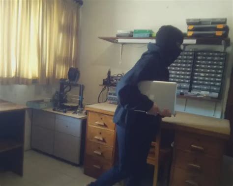 Raspberry Pi Motion Detector With Photo Capture