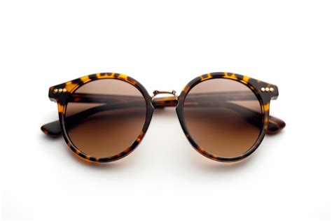 Classic Round Tortoiseshell Sunglasses With Brown Lenses 47160058