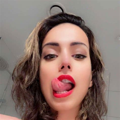 الملكة بثينة