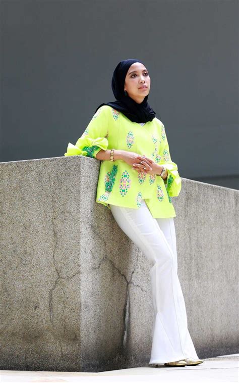 Hot Sexy Nurul Zulkifli Bikini Pics