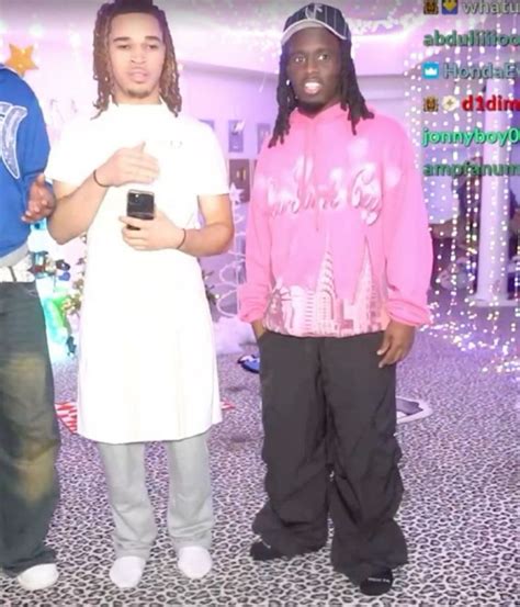 Pin By Janeshia On Maxy Poo Light Skin Men Mood Pics Youtubers