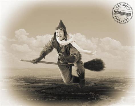 Ew เผยภาพสุดพิเศษของ กิลเดอรอย ล็อกฮาร์ต จาก แฮร์รี่ พอตเตอร์ กับห้องแห่งความลับ Muggle V