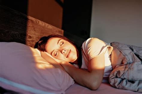 How Do You Determine Whether Someone Is A Light Sleeper