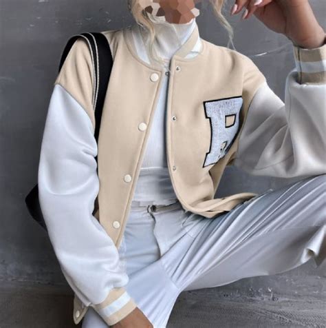 ۲۱ مدل لباس بیسبالی دخترانه ۱۴۰۲ ؛ جدیدترین سویشرت های بامبر جکت 2023