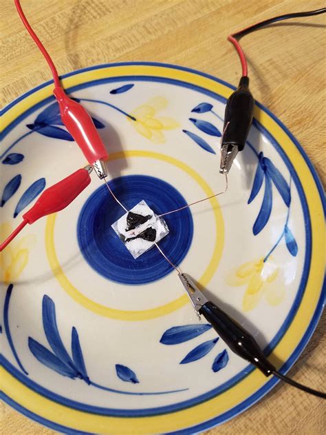 Mosfet Why Won T This DIY Transistor Attempt Conduct Electrical Engineering Stack Exchange