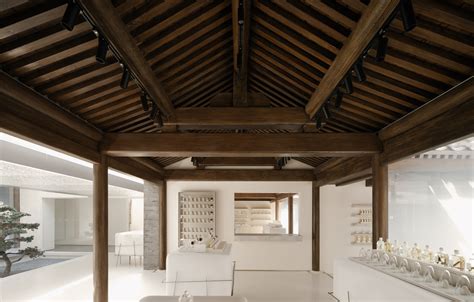 Fog Architecture Transforms Beijing Courtyard House Into Fragrance Store