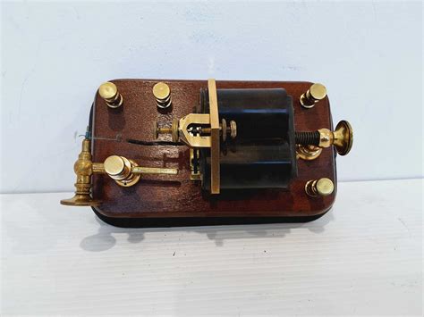 Lot 1160 Morse Code Receiver