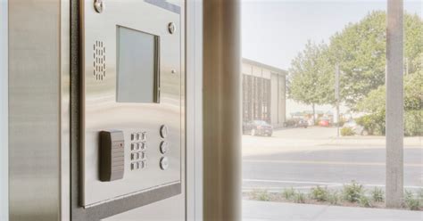 Video Intercom Systems A Must Have For Modern Nyc Apartments Safezone24