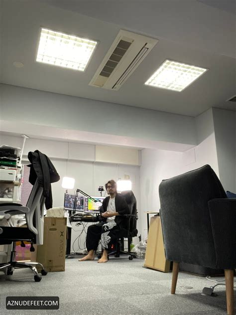 Joey Bizinger Feet Aznudefeet Men