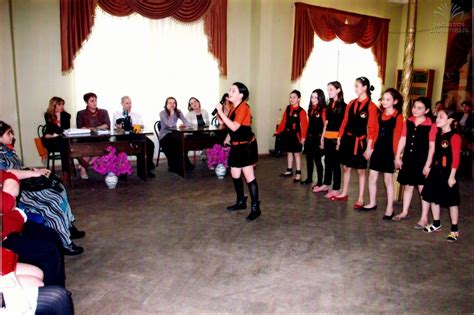 Iverieli ქალი ცხოვრების ანი ბანი და ჰოე“