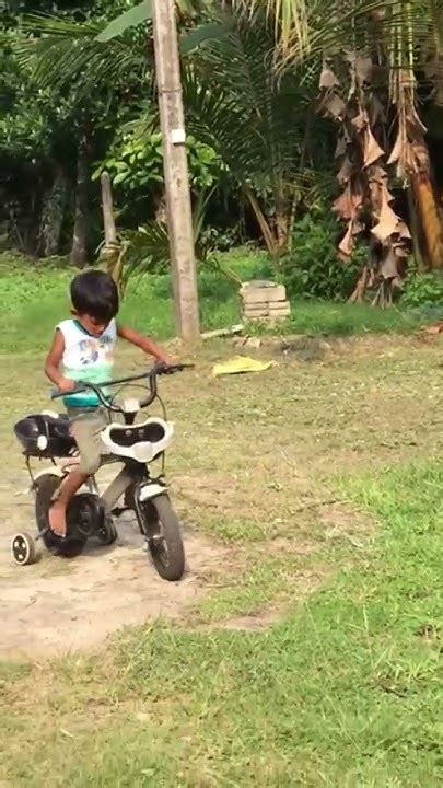 බයිසිකල් පදිමු😁😁😁 Youtube