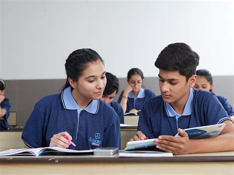 Cbse Class 12 Physics Term 2 Syllabus Chapter Wise Weightage