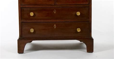 19th Century English Mahogany Small Chest Drawers For Sale At 1stdibs