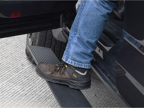 Go Rhino E1 Electric Running Boards Realtruck