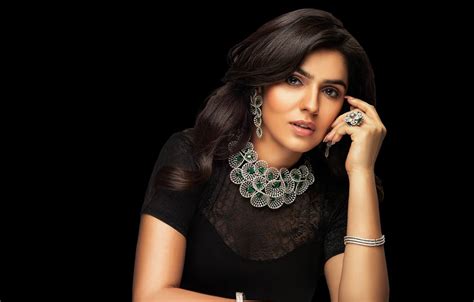 Wallpaper Girl Hot Sexy Fashion Eyes Smile Beautiful Figure For