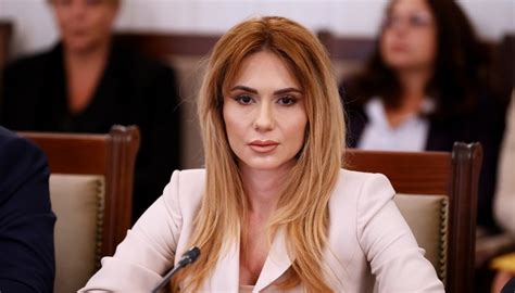 Бунт в КЗП срещу Мария Филипова