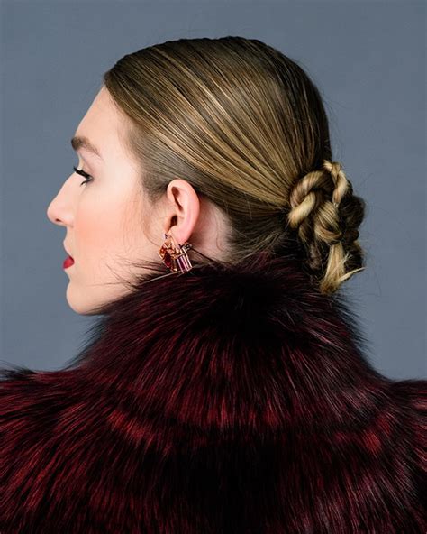 4 шик фризури за празничните забави