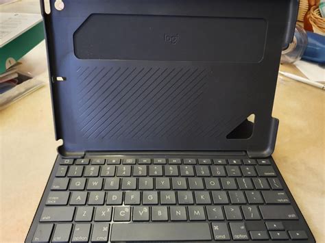 Logitech Slim Folio Keyboard Case Mobile Phones Gadgets Mobile Gadget Accessories Cases