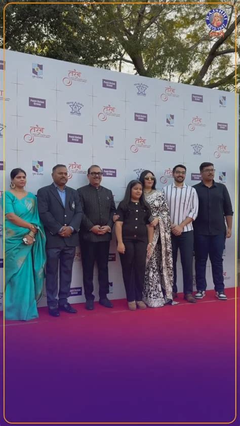 Rajshri Marathi तुमच्या Valentine ला Date वर नेण्यासाठी आयडीया शोधताय😍👉 Swipe तर करा… 🙈