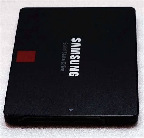 SSD диск Samsung 860 PRO 2.5 860 PRO 512 Гб SATA III MLC (MZ-76P512BW ...