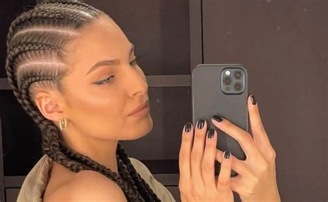 Džejla Ramović Zapalila Instagram Slikom U Minjaku Pokazala Duge Noge