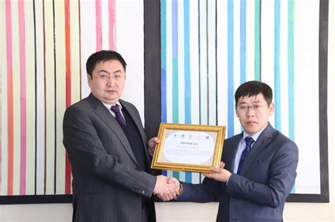 Үндсэн хуулийн цэцийн анхны дарга гавьяат хуульч хууль зүйн шинжлэх ухааны доктор профессор