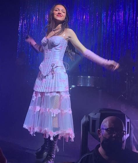 Olivia Rodrigo Sour Tour Vestidos De Noche Elegante Outfits Formales