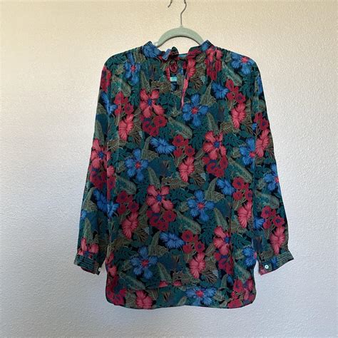 Cacharel Paris France 42/10 Vintage floral Holiday... - Depop