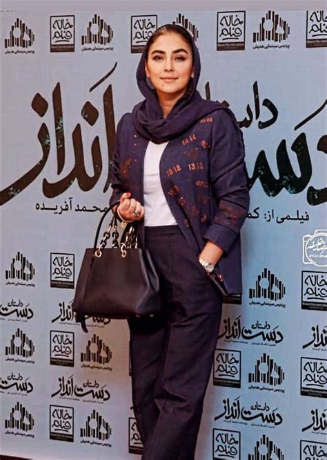خبرآنلاین عکس استایل جالب و بنفش هدی زین‌العابدین در اکراین فیلم