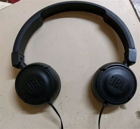 Wired Mobile Laptop JBL Headphone With Mic 100 Gm At 1800 Piece In Mumbai
