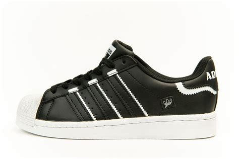 ტანსაცმლის და ფეხსაცმლის ონლაინ მაღაზია Stepx Ge