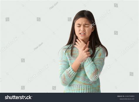 Asian Girl Sore Throat Images Stock Photos Vectors Shutterstock