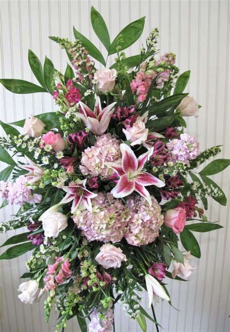 Shades Of Pink Standing Spray Moscarillo S Garden Shoppe