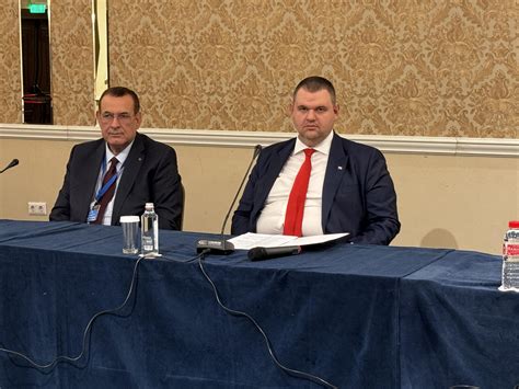 Ето кои са заместниците на Пеевски и Чакъров в ДПС Информационна агенция ПИК