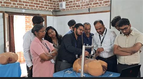 The Gas Insufflation Less Laparoscopic Surgery Training Using Realistic