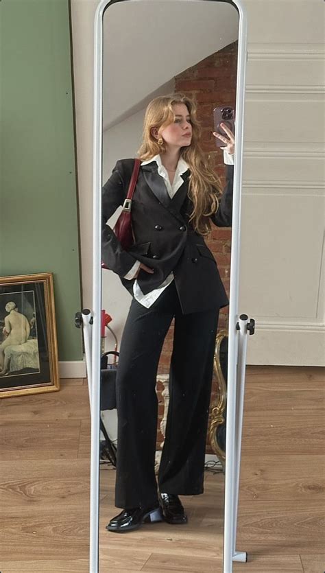 Pin Di Caitlin Taylor Su Style Nel 2024 Idee Di Moda Idee Vestito