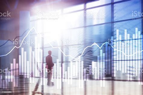 이중 노출 재무 그래프 및 다이어그램 비즈니스 경제 및 투자 개념 그래프에 대한 스톡 사진 및 기타 이미지 그래프 금융 남자 Istock