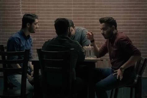 Alasan Logis Mengapa Kaum Pria Suka Membahas Obrolan Seks Di Kantor